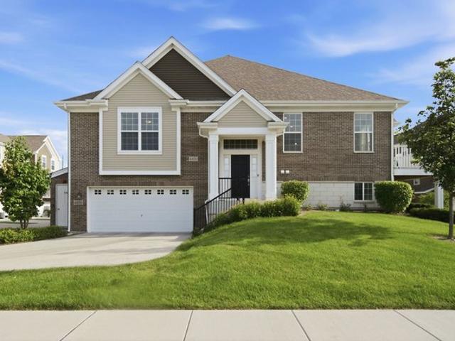 4450 Monroe Ct, Naperville, IL 60564