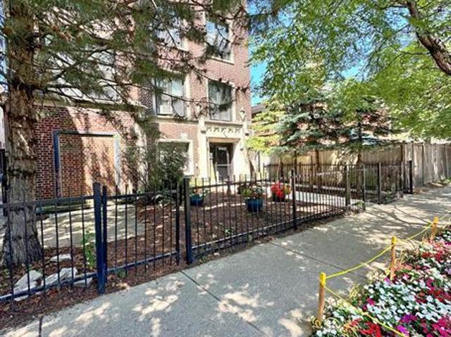 4450 N. Ashland Ave Apt, 1 bed, 1 full bath