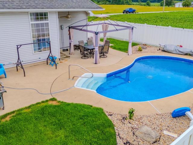 4450 Farmington Road