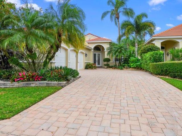 4450 Hazleton Ln, Lake Worth, FL 33449