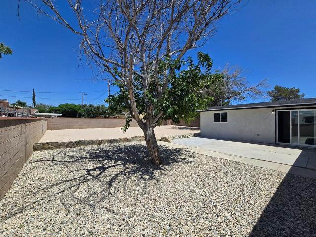 44510 21st St W 3 Bedroom Apartment for Rent at 44510 21st St W, Lancaster, CA 93536