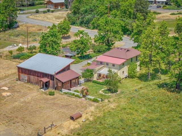 44510 State Highway 96, Seiad Valley, CA 96086