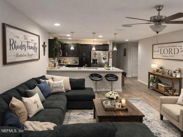 4451 Civic Way, Jacksonville, FL 32210