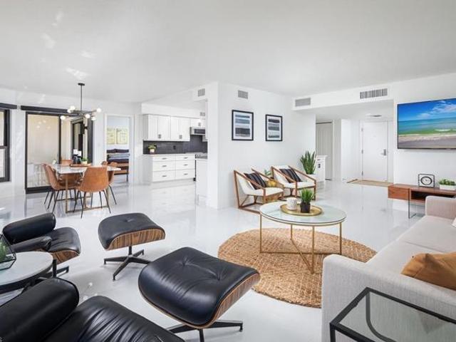 4451 Gulf Shore Blvd N #803, Naples, FL 34103