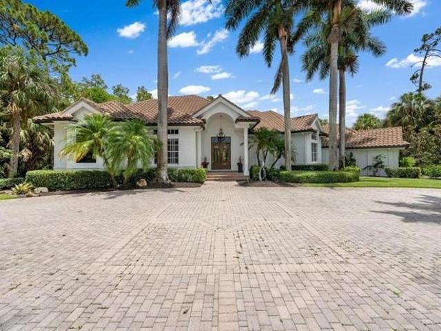 4452 Brynwood Dr, Naples, FL 34119