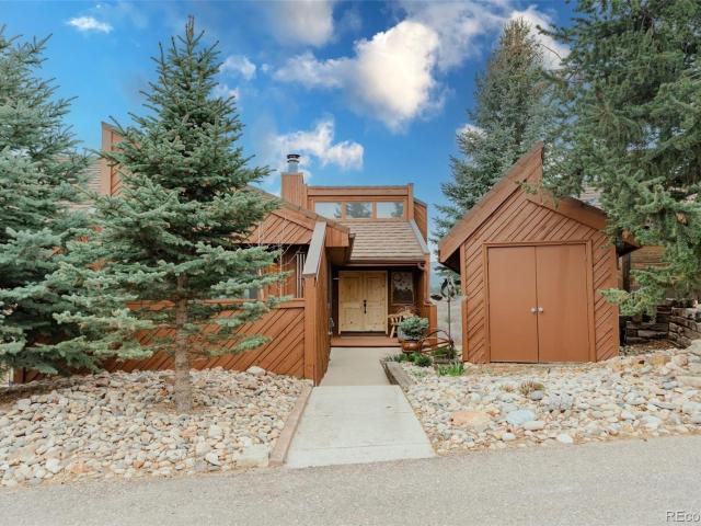 4452 Sentinel Rock