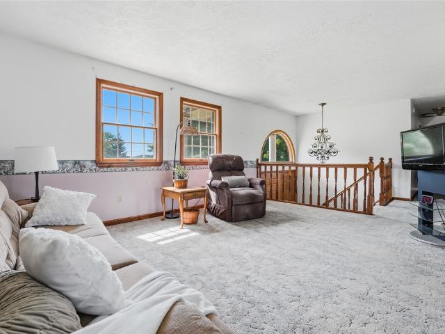 4453 Harlansburg Rd