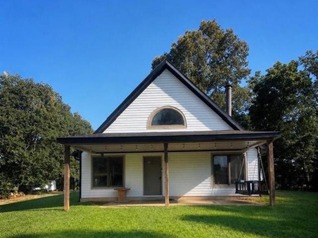 4453 KY 140, Utica, KY 42376