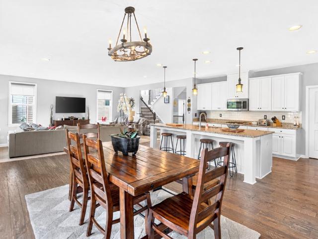4453 walnut ridge circle