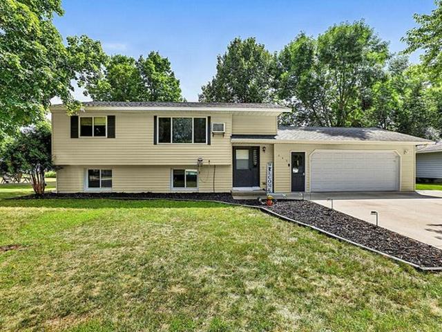 445 1st St NE, Richmond, MN 56368