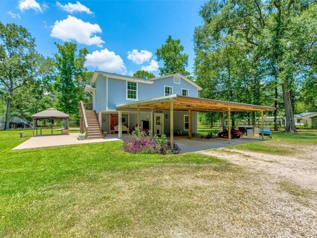 445 County Road 3183, Cleveland, TX 77327