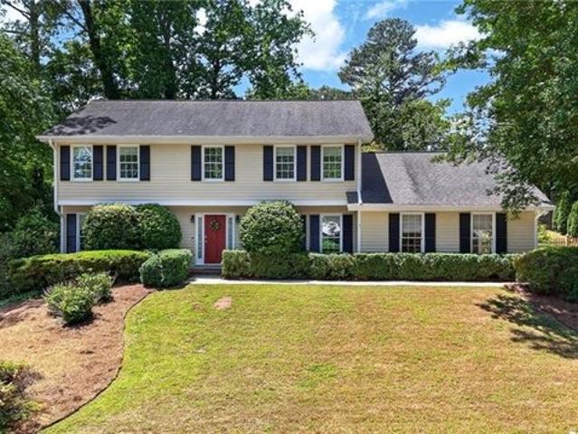 445 Cove Dr NE, Marietta, GA 30067