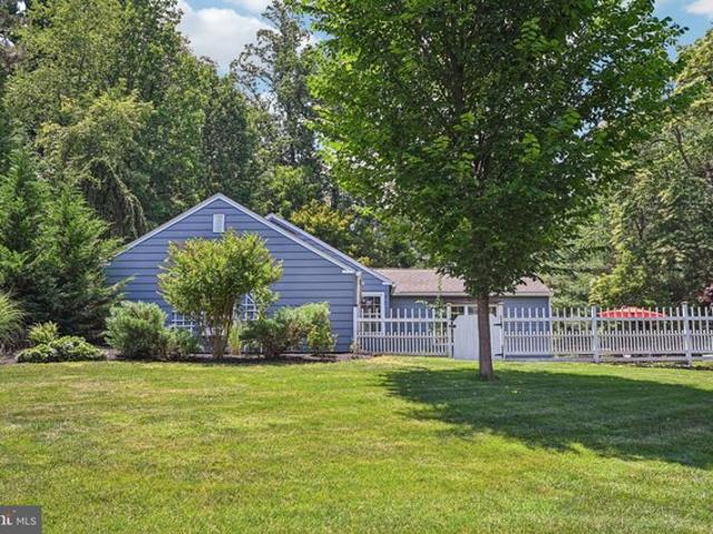 445 General Washington Rd, Wayne, PA 19087
