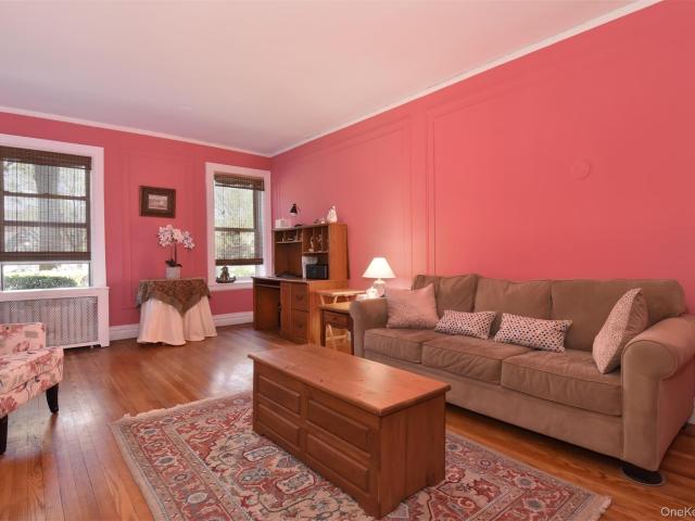445 Gramatan Avenue EA3