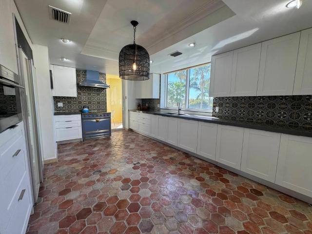 445 Grand Bay Dr Unit# 310, Key Biscayne, US, FL