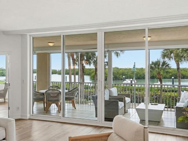 445 Dockside Dr, Unit B202, Naples, FL 34110 | MLS #225073