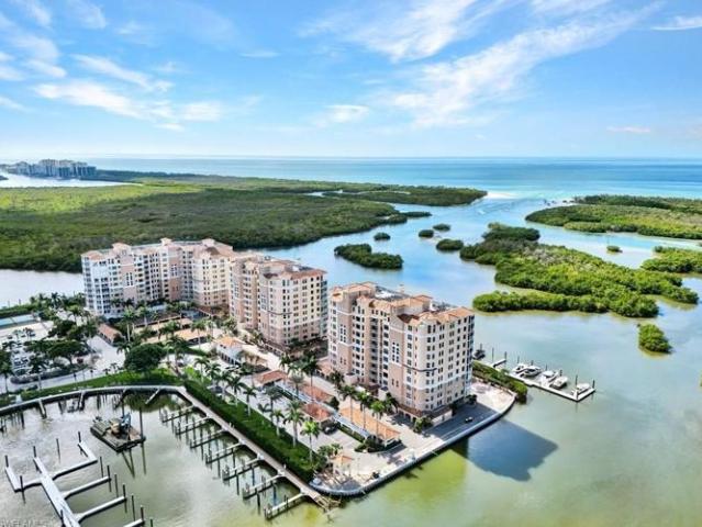445 Dockside Dr Unit # Ph 03, Naples, FL 34110