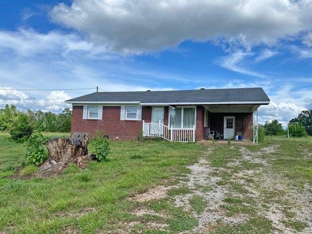445 Dodd Dr, Savannah, TN 38372