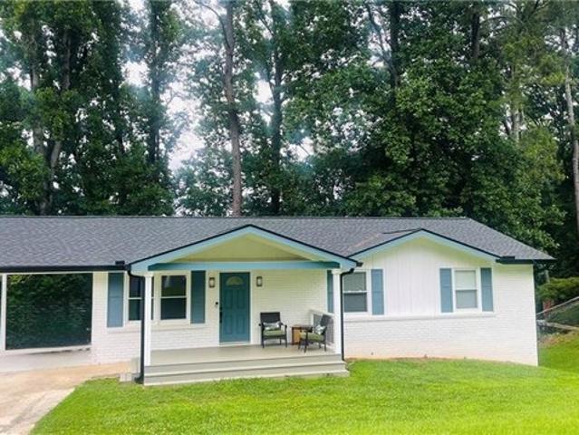 445 Dan Pl SE, Smyrna, GA 30082