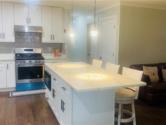 445 Dan Place SE