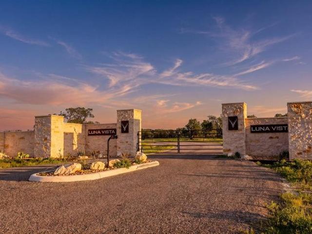 445 Dark Sky Path, Kerrville, TX 78028