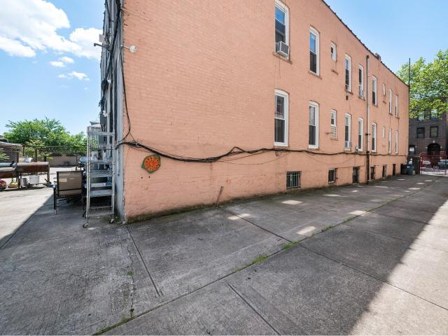 445 East 95th Street | Compass
