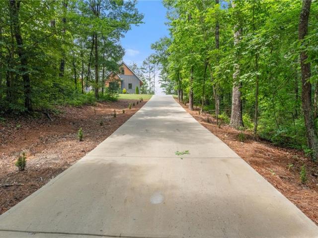 445 Knox Bridge Trail