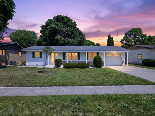 445 Henry St, Sebewaing, MI 48759