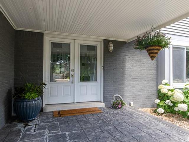 445 Ottawa Drive