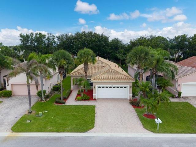 445 NW Lismore Ln, Port Saint Lucie, FL 34986