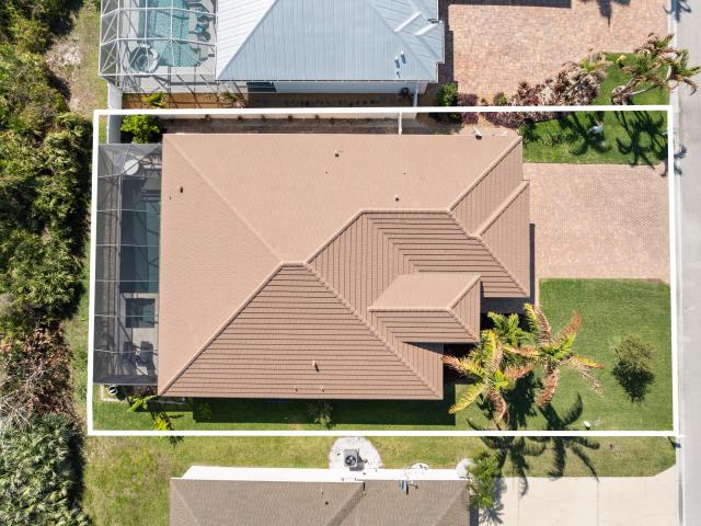 445 NW Sunflower Pl, Jensen Beach, FL 34957 | MLS #M20055
