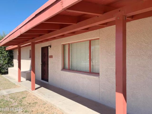 445 S Huachuca St, Benson, AZ 85602