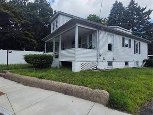 445 Smithfield Rd, North Providence, RI 02904