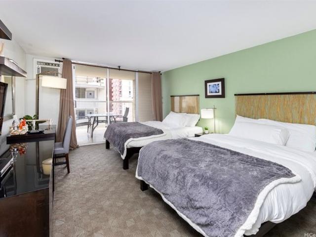 445 Seaside Ave Apt 1005, Honolulu, HI 96815