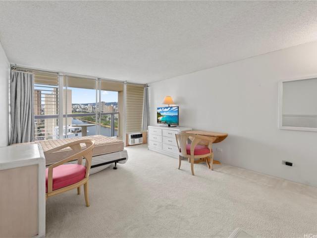 445 Seaside Ave, Unit 2814, Honolulu, HI 96815 | MLS #202608
