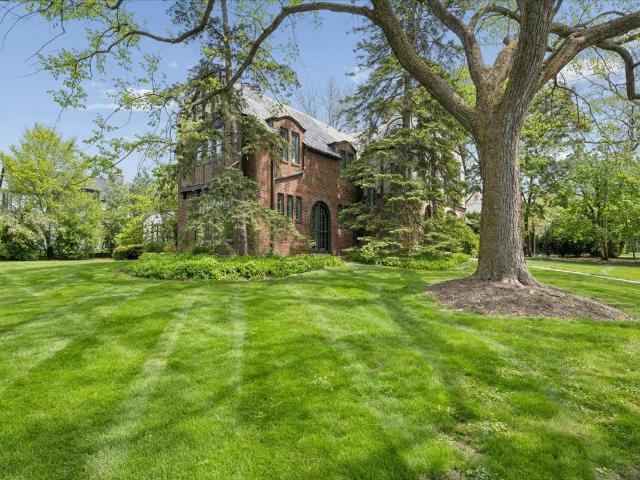445 Sunset Lane