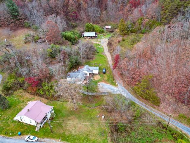445 Poor Valley Rd, Saltville, VA 24370