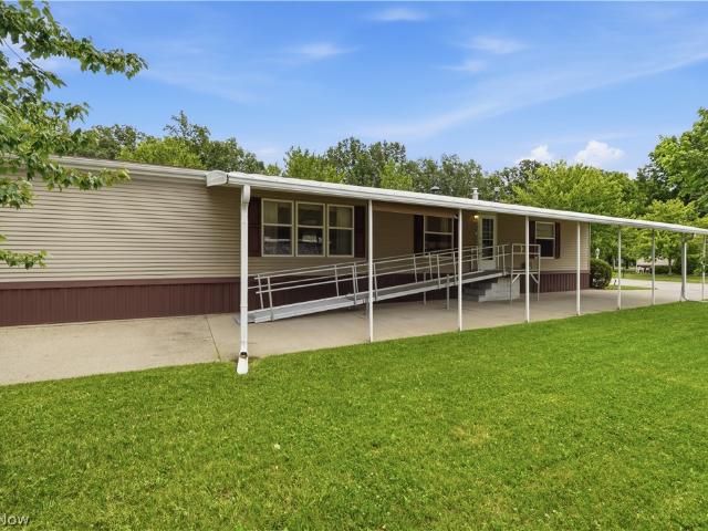 445 Pin Oak Circle
