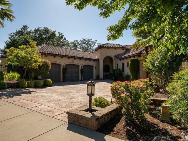 445 Quail Run, Eagle Point, OR 97524