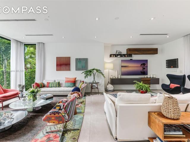 445 Ridgewood Rd, Key Biscayne, FL