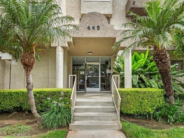 445 W 6th St, Long Beach, CA 90802
