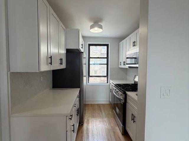 445 W 240th Street 3M