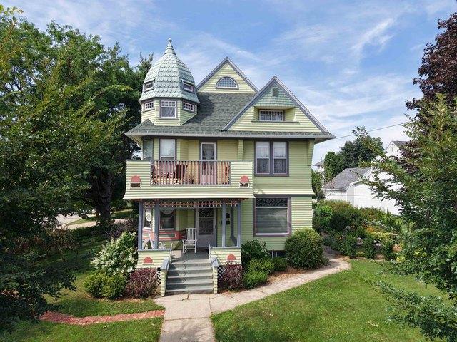 445 W Maple St, Lancaster, WI 53813