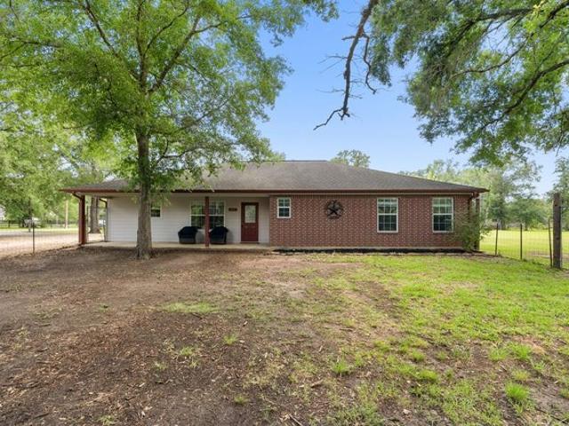 445 Woolridge Dr, Conroe, TX 77301