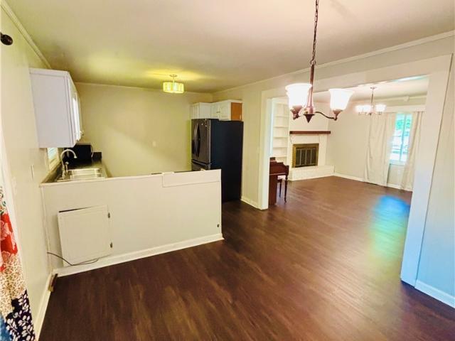 445 Vincent Drive