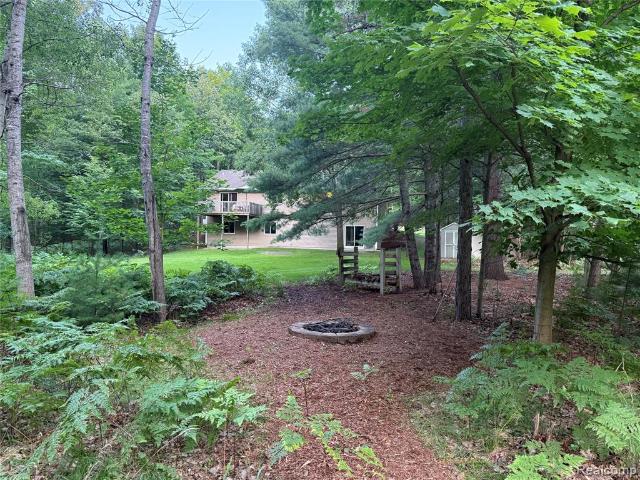 4464 Prouty Road