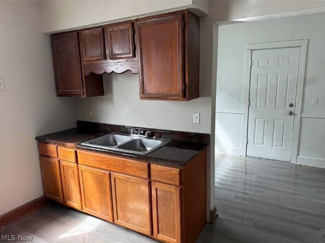 4464 W 28th Street