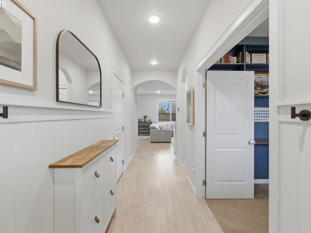 4465 ne bounty pl
