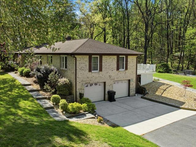 4465 Camelot Drive