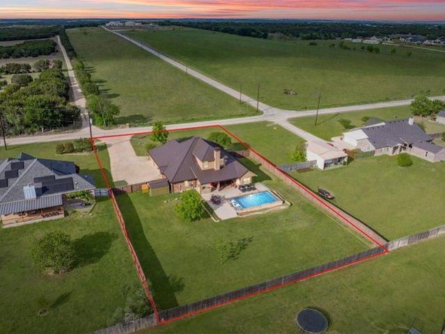 4467 W Amity Rd, Salado, TX 76571